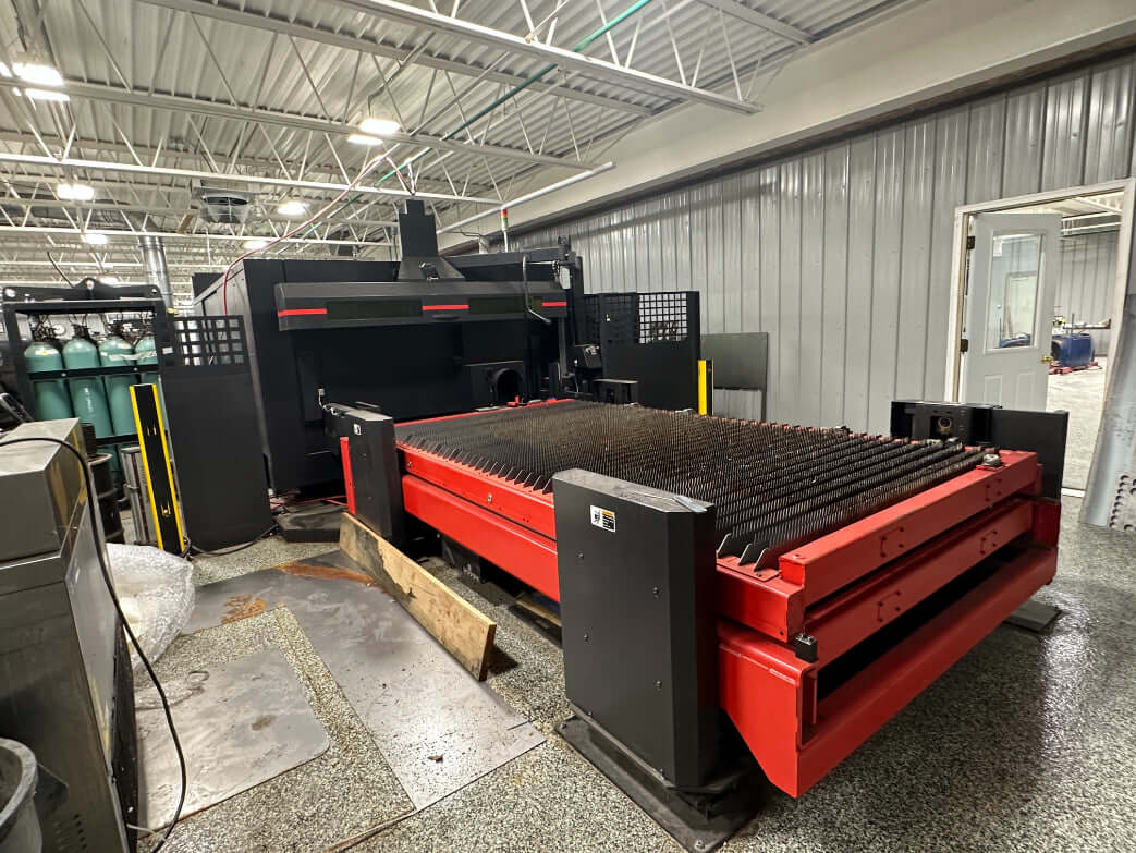 3000 Watt Amada Ensis 3015RI Rotary Index CNC Fiber Laser Cutter, Stoc